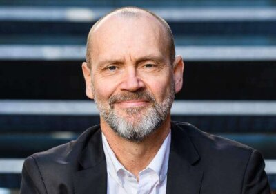 SIMON BECKETT | Author Profile